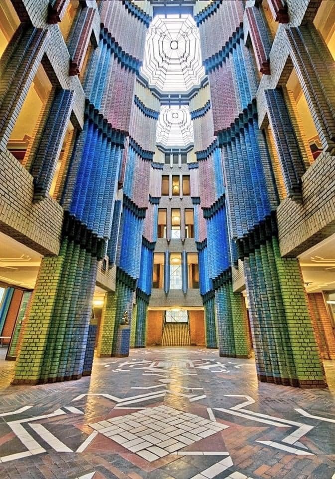 Solve Atrium, Hoechst AG, Frankfurt, Germany. Peter Behrens, 1924 ...