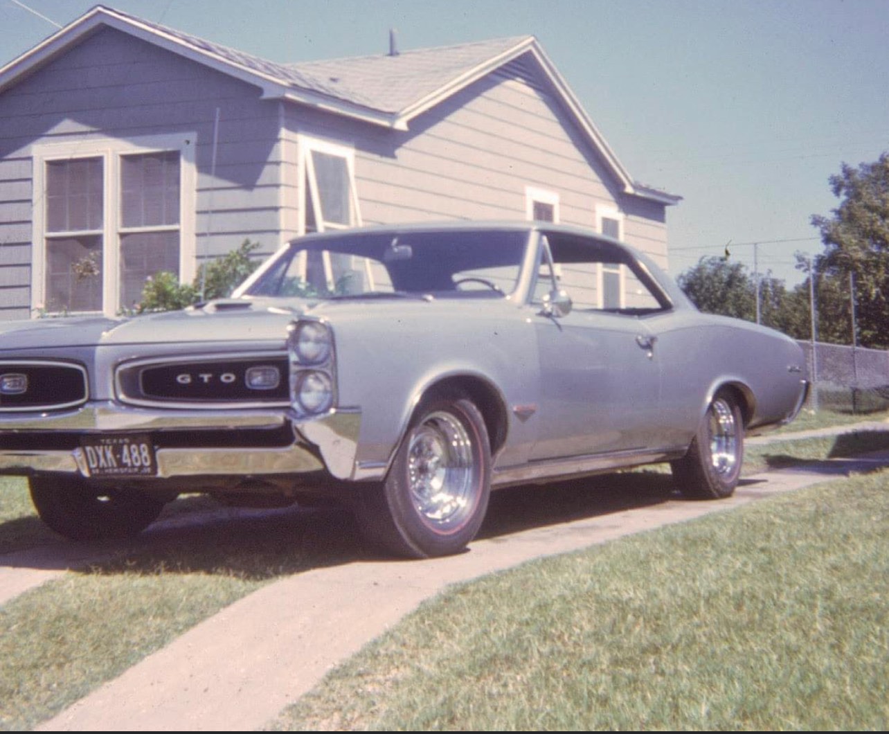 Solve 1966 GTO jigsaw puzzle online with 80 pieces