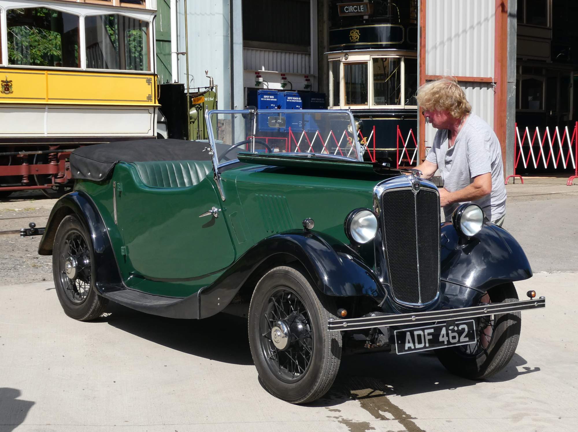 Solve A Little TLC! jigsaw puzzle online with 300 pieces