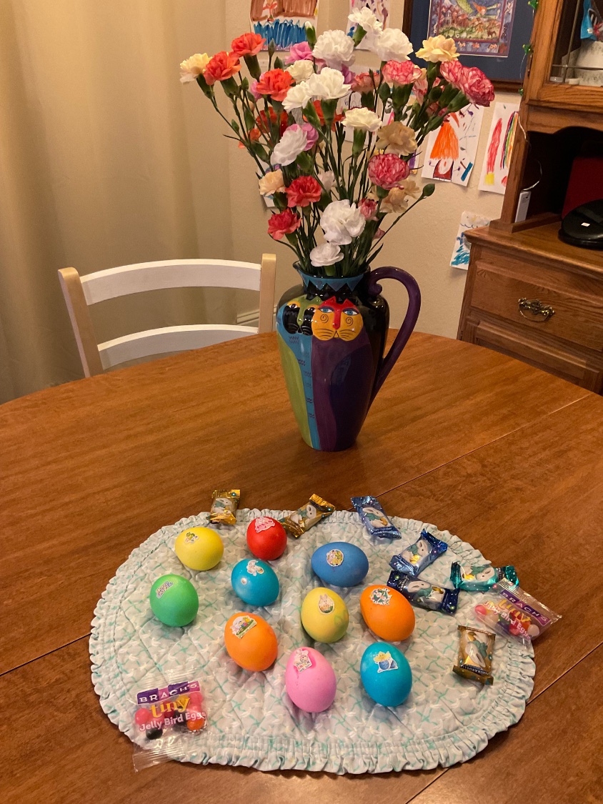 Solve HAPPY EASTER jigsaw puzzle online with 12 pieces