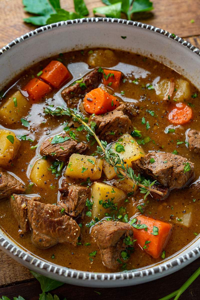 Solve Irish Beef Stew jigsaw puzzle online with 280 pieces