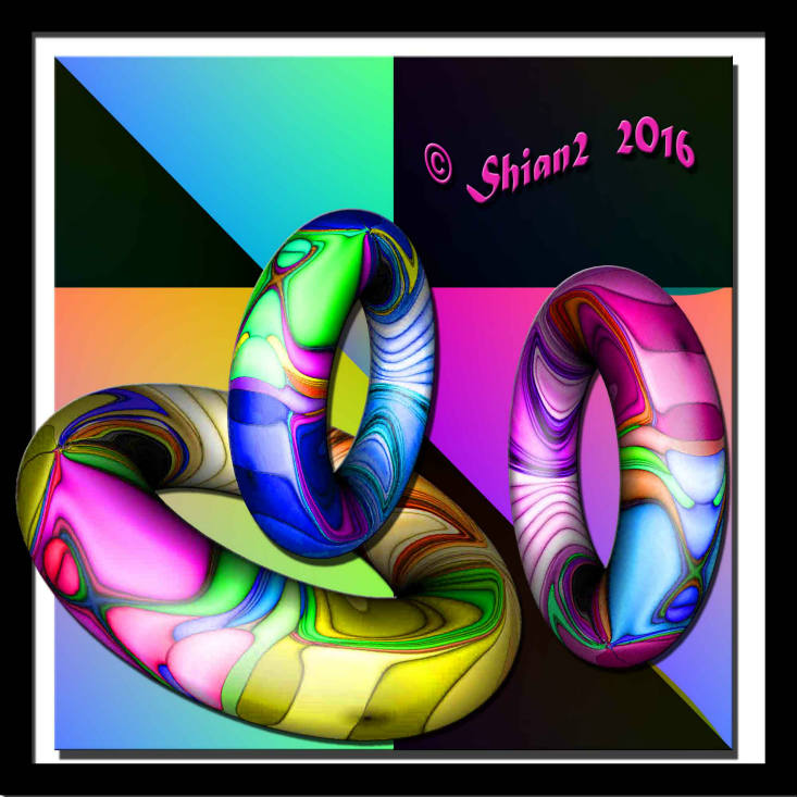 Solve Three Rings jigsaw puzzle online with 16 pieces