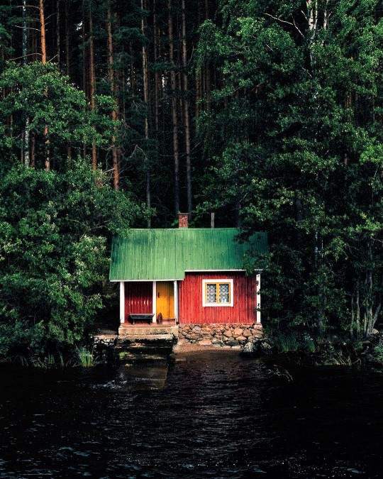 Solve Finnish summer cottage on Lake Kallavesi, Kuopio, Finland jigsaw ...