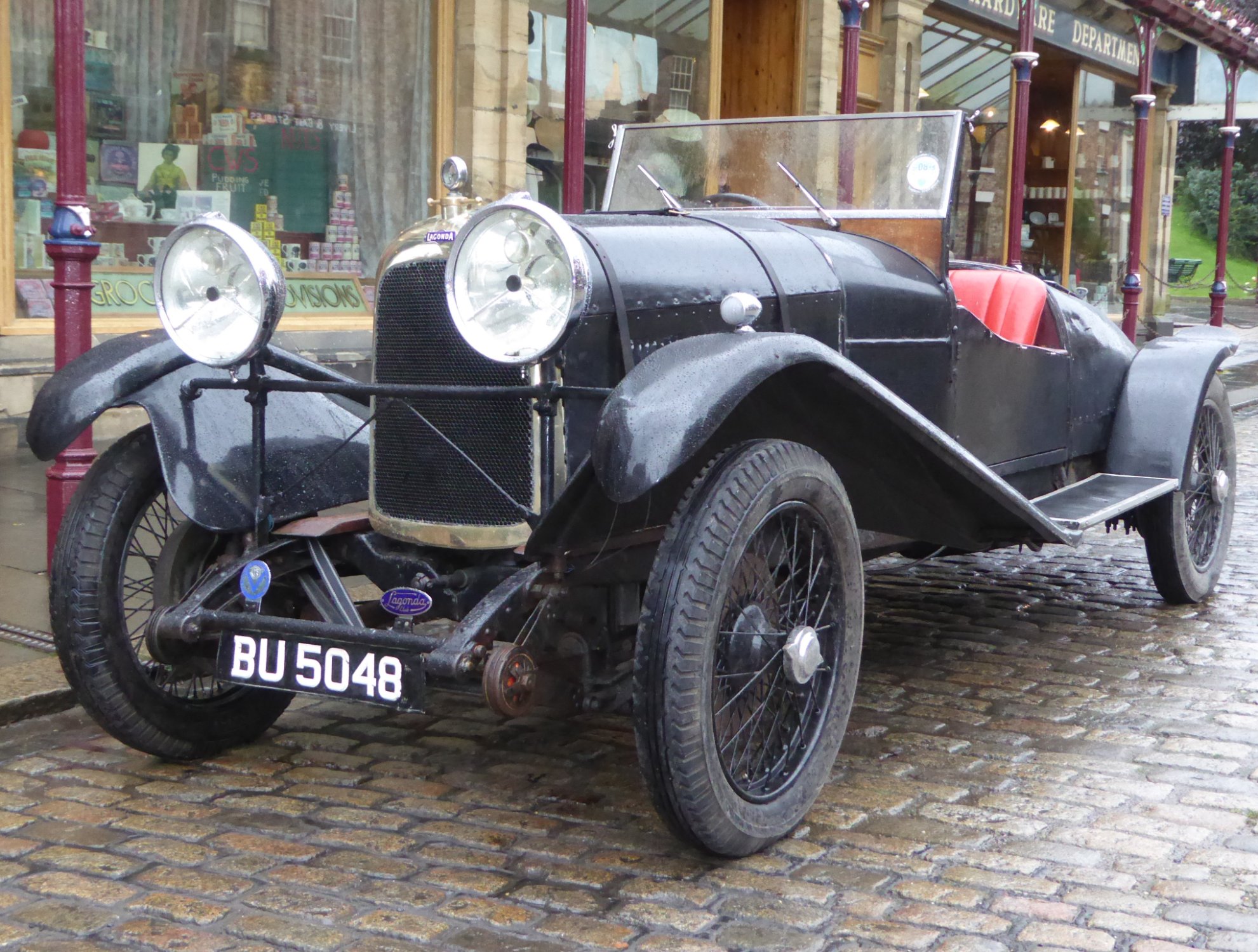 Solve 1927 Lagonda 14/60 Tourer jigsaw puzzle online with 108 pieces