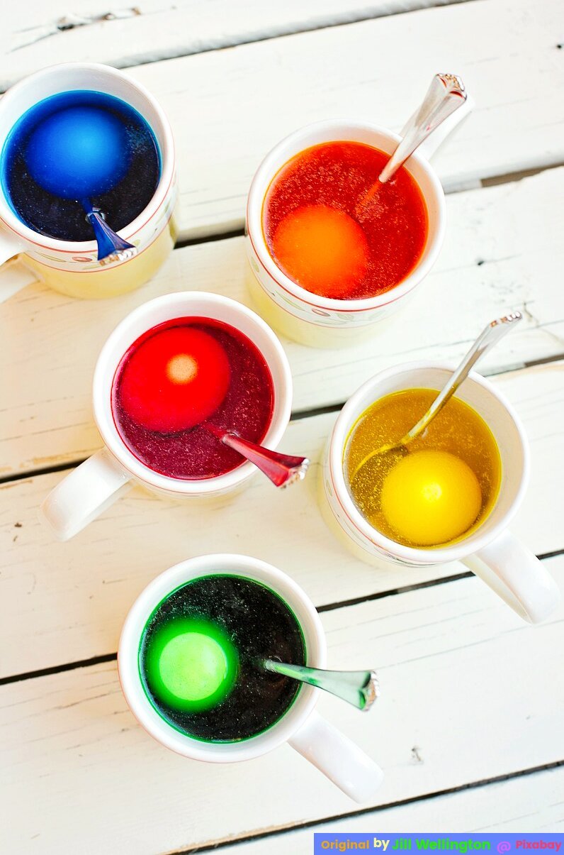 Solve Coloring Easter eggs 🎨 jigsaw puzzle online with 96 pieces