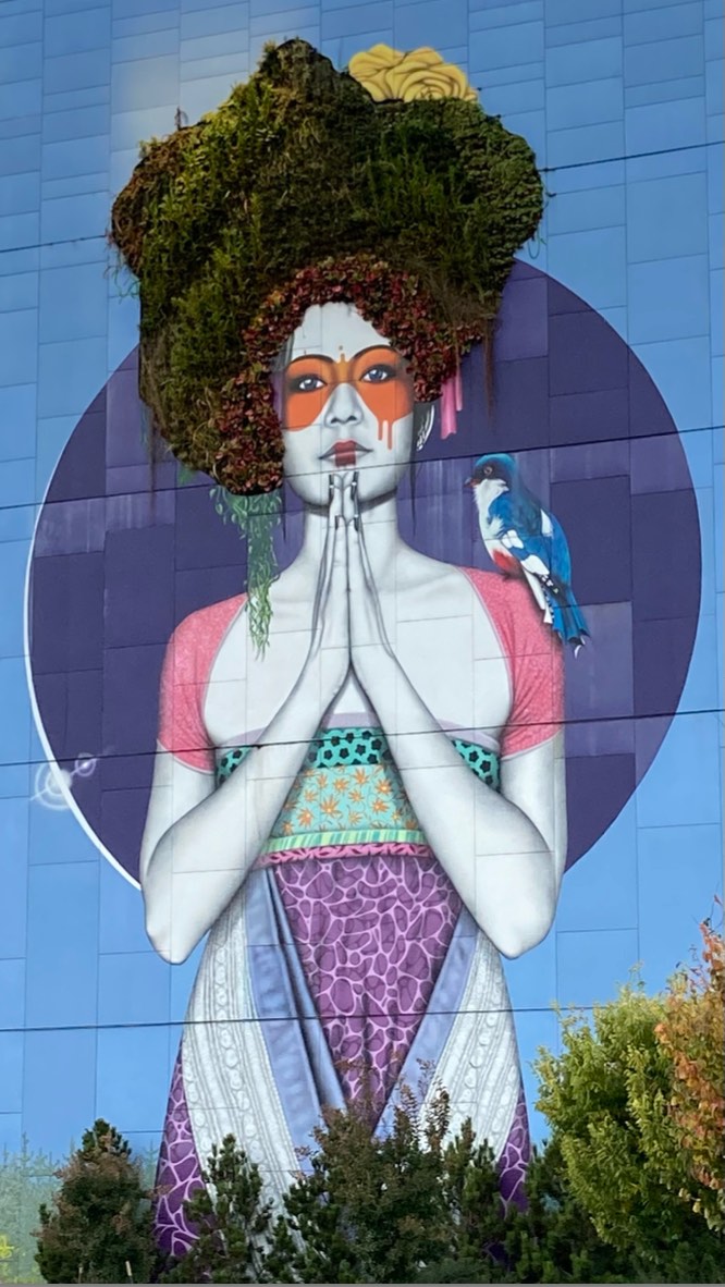 Solve Mural, Portland, Oregon jigsaw puzzle online with 28 pieces