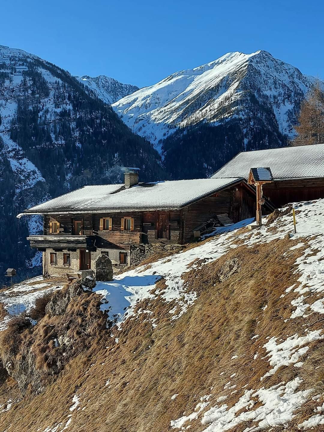 Solve Austria jigsaw puzzle online with 266 pieces