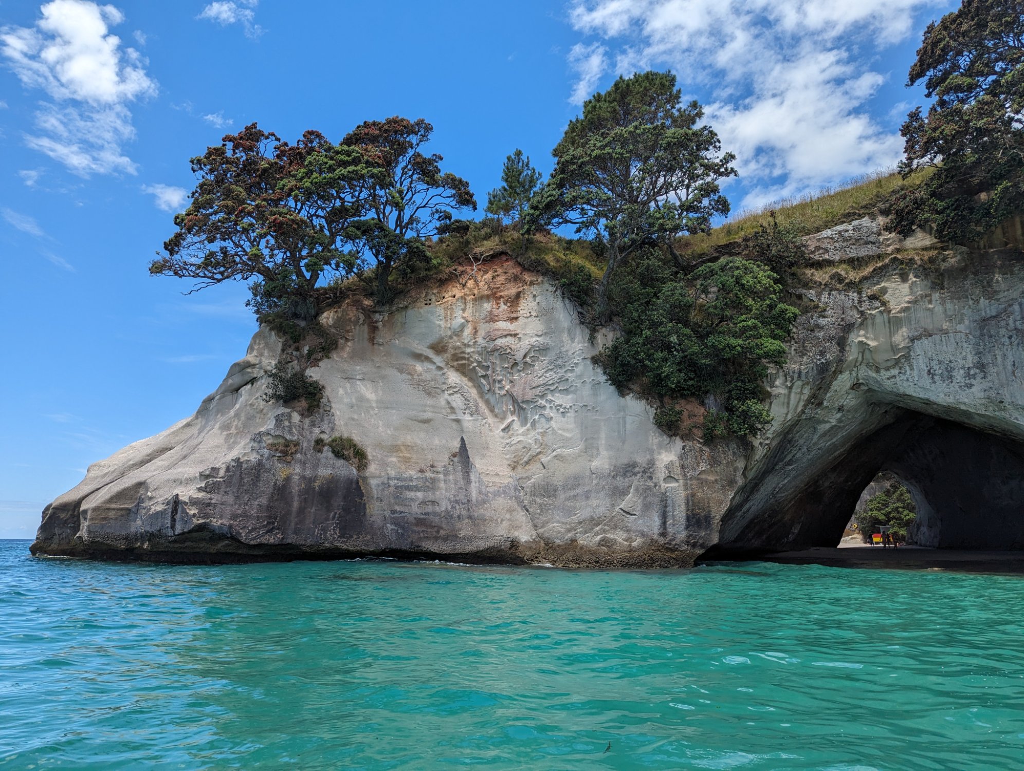 Solve Rock jigsaw puzzle online with 336 pieces