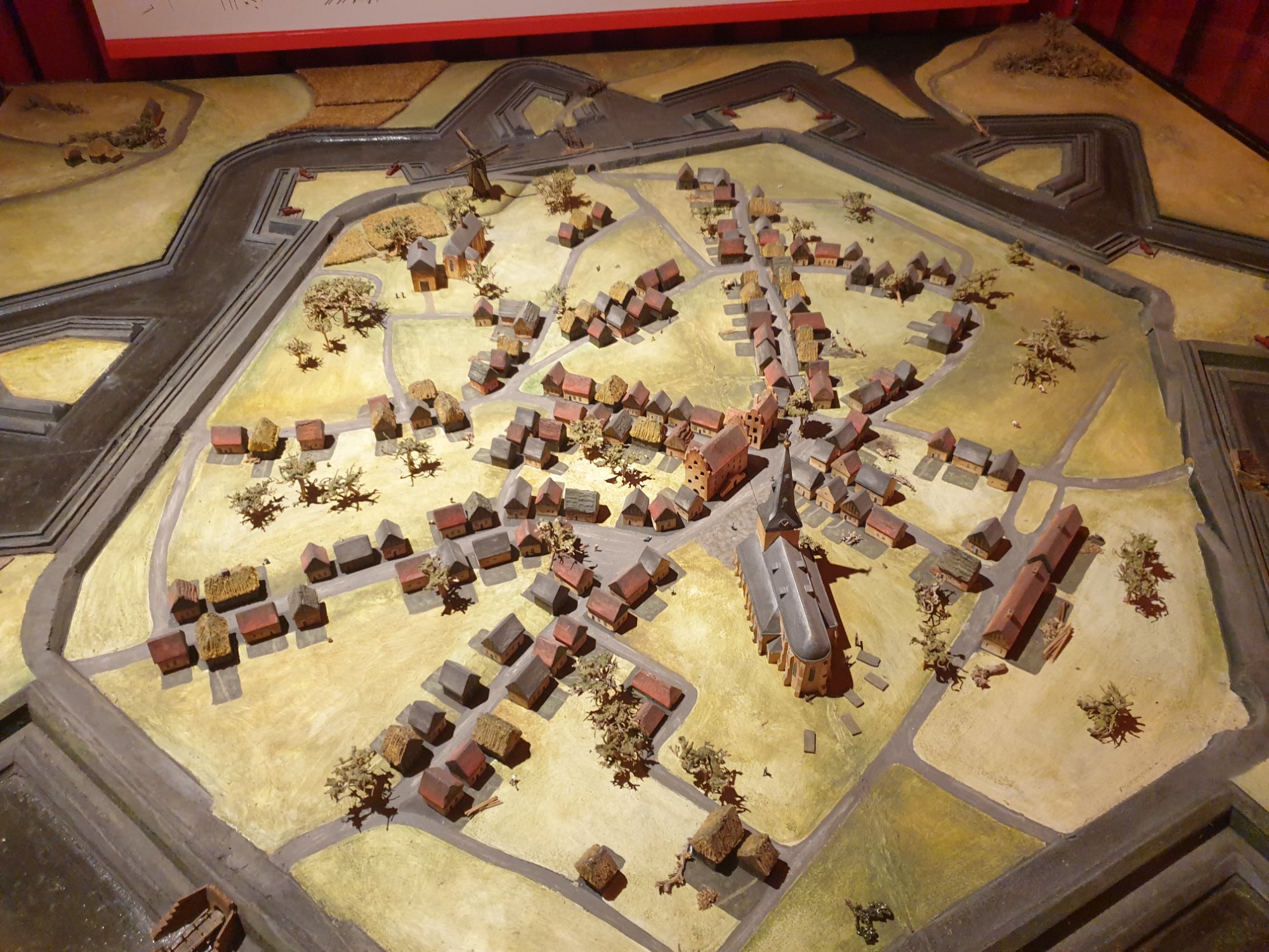 Solve Groenlo tijdens 80 jarige oorlog jigsaw puzzle online with 130 pieces