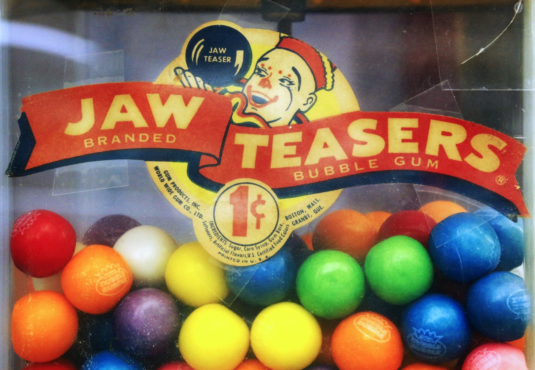Solve Vintage jaw teaser machine jigsaw puzzle online with 54 pieces