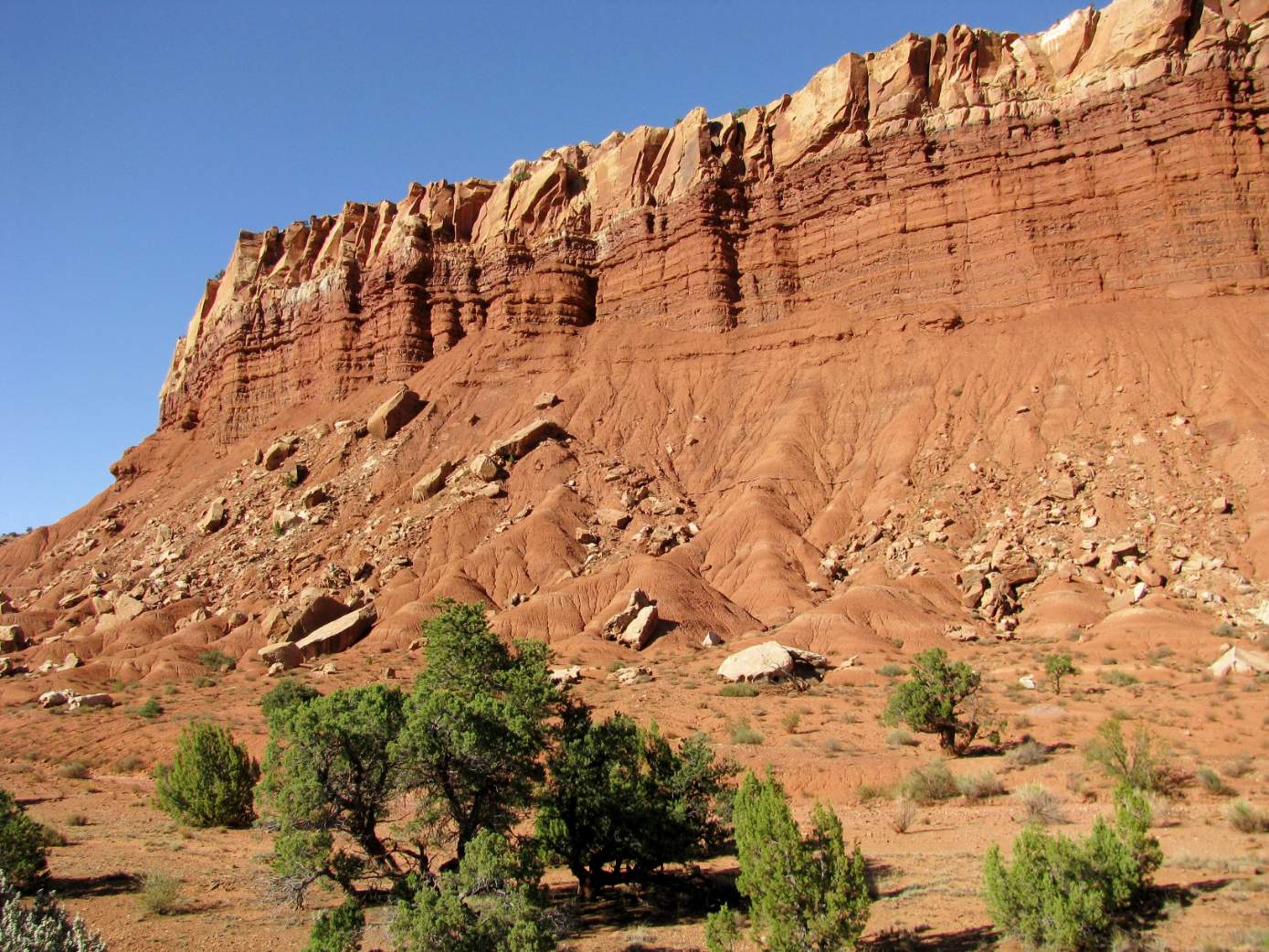 Solve Red Cliffs And Green Foliage In Capitol Reef National Park jigsaw ...