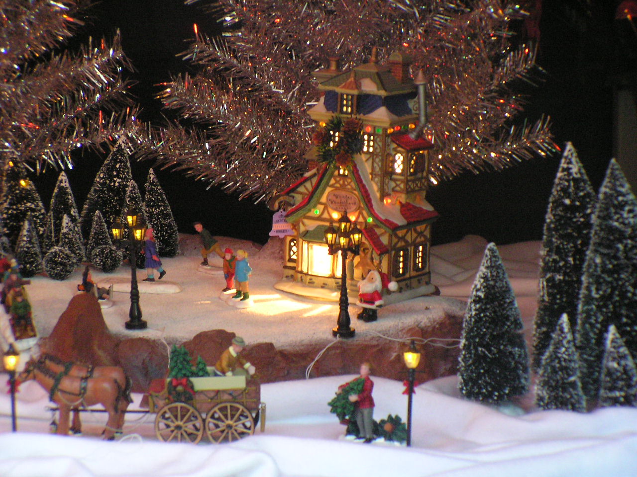 Solve My Christmas Display jigsaw puzzle online with 300 pieces