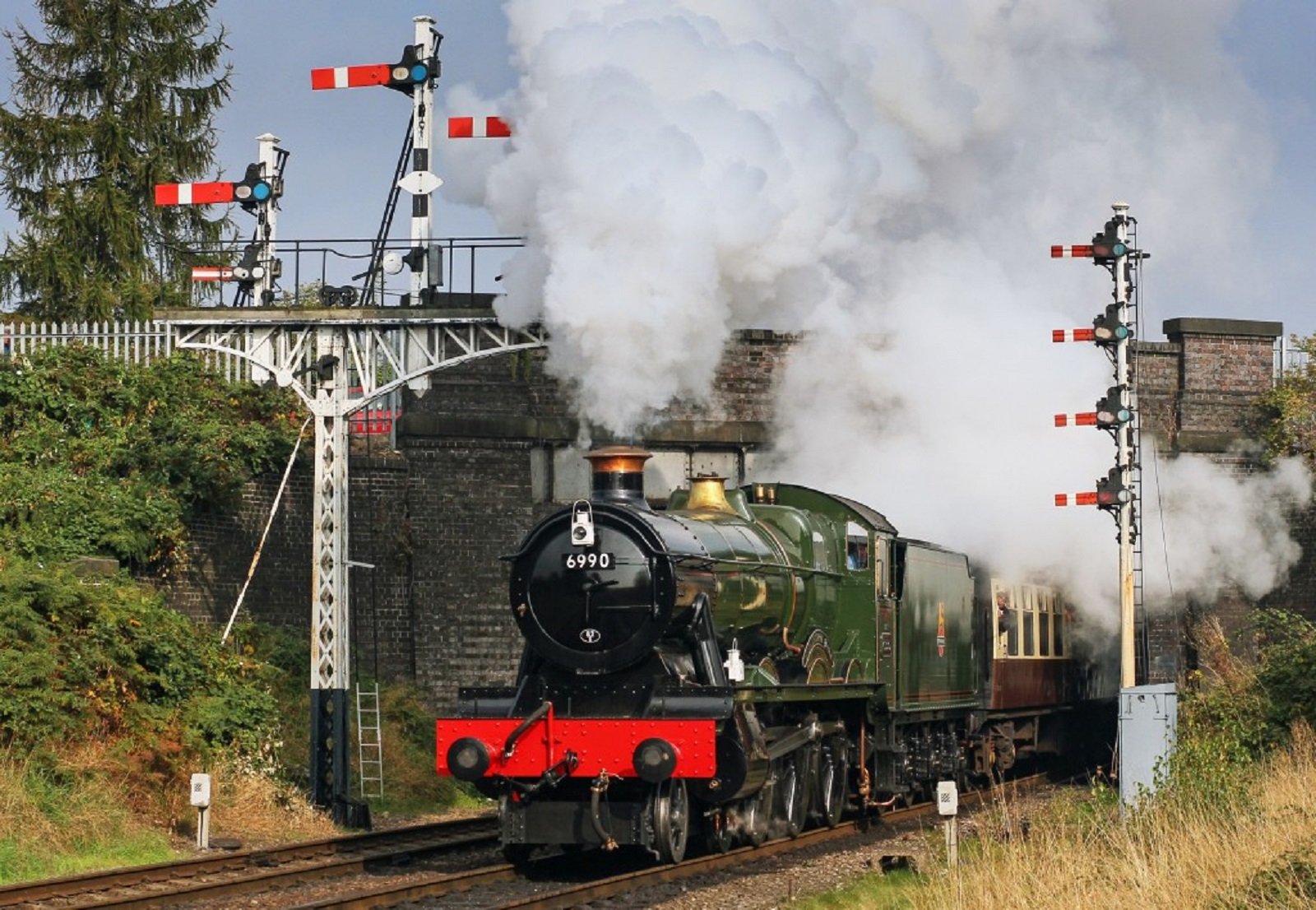 Solve GWR 6959 Class 'Hall' 4-6-0 6990 Witherslack Hall at Loughborough ...