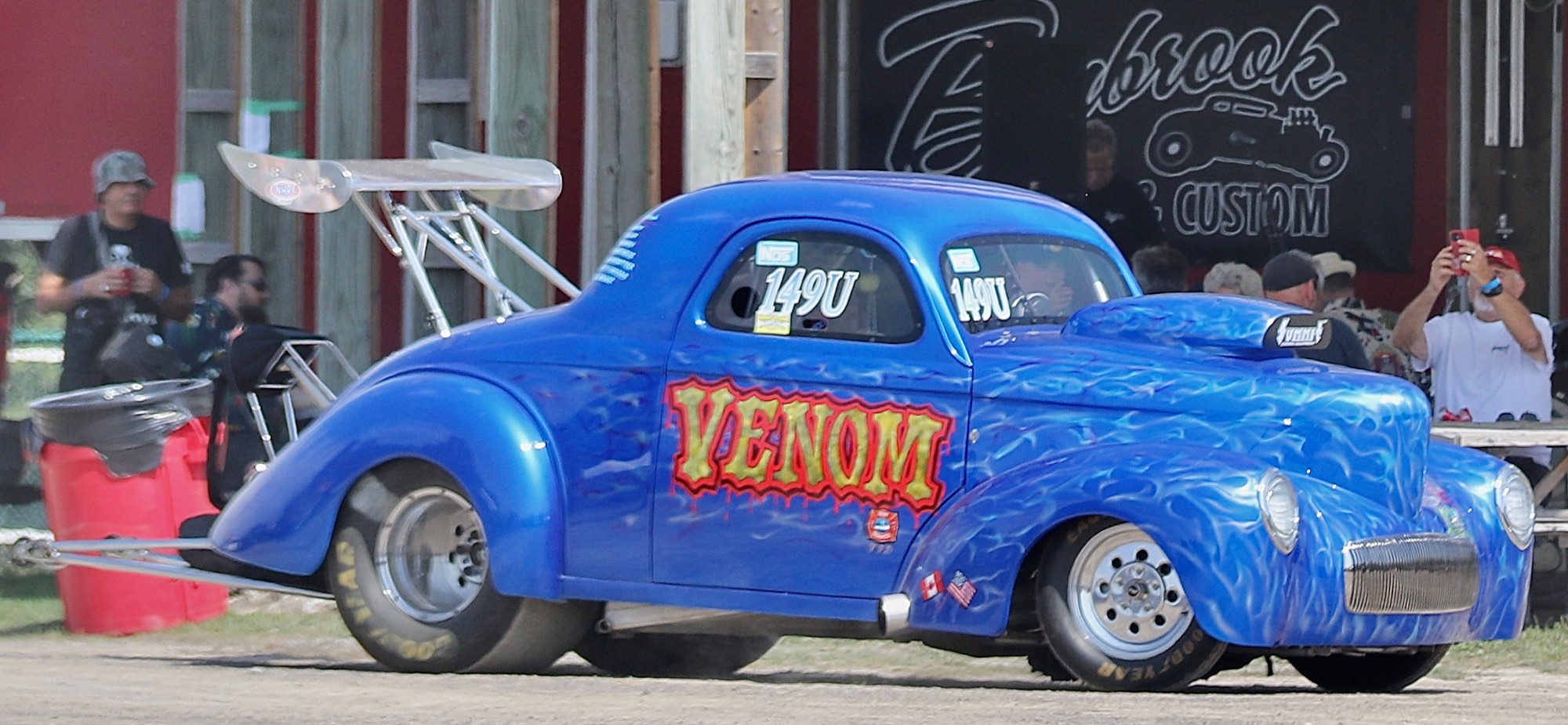 Solve Pure poison jigsaw puzzle online with 595 pieces