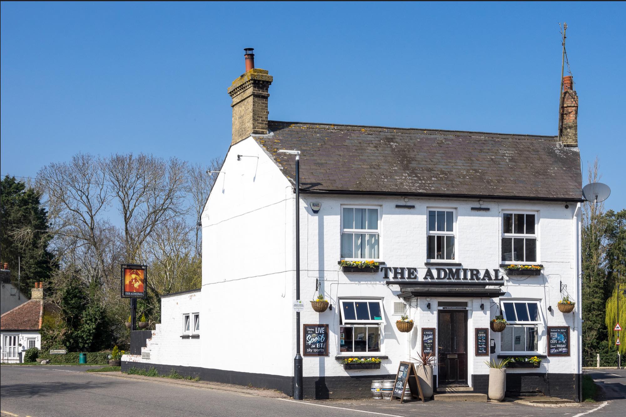 Solve The Admiral. Clifton. Bedfordshire. UK. jigsaw puzzle online with ...
