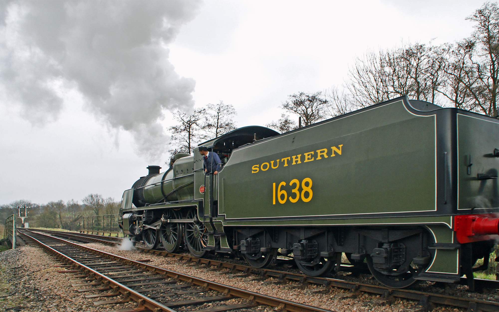 Solve SR U Class 2-6-0 1638. jigsaw puzzle online with 228 pieces