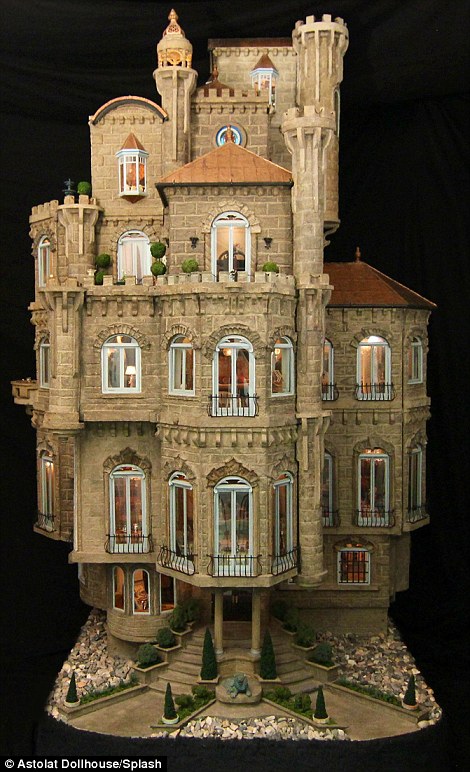 Solve A miniature masterpiece - World's most expensive dollhouse jigsaw ...