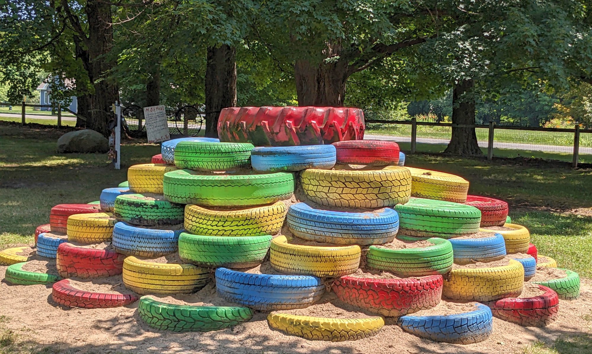 Solve tire playground structure jigsaw puzzle online with 104 pieces