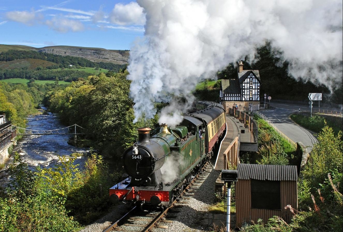 Solve GWR Class 56xx 'Prairie' 0-6-2T 5643 leaves Berwyn Station bound ...