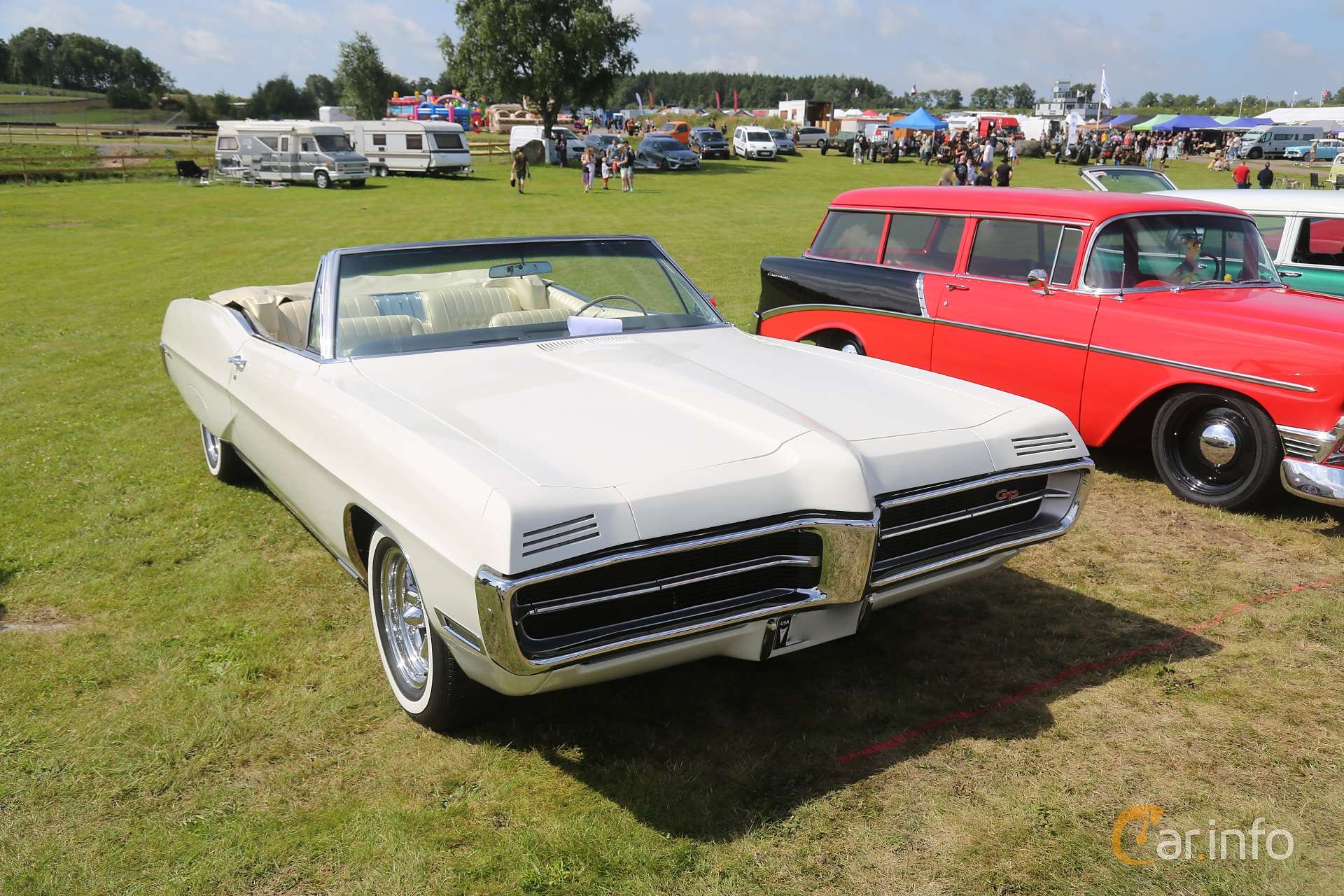 Solve 1967 Pontiac Grand Prix Convertible jigsaw puzzle online with 216 ...