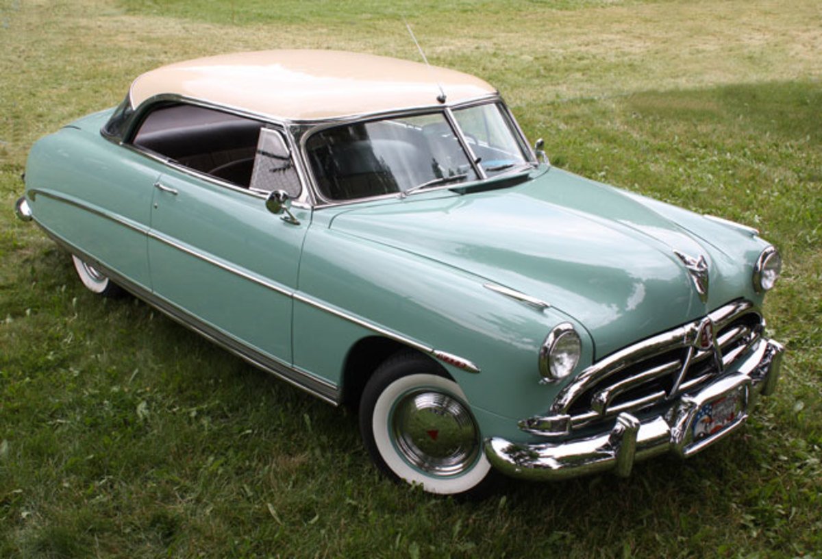 Jigsaw Puzzle | 70 pieces | 1952 Hudson Wasp | Jigidi