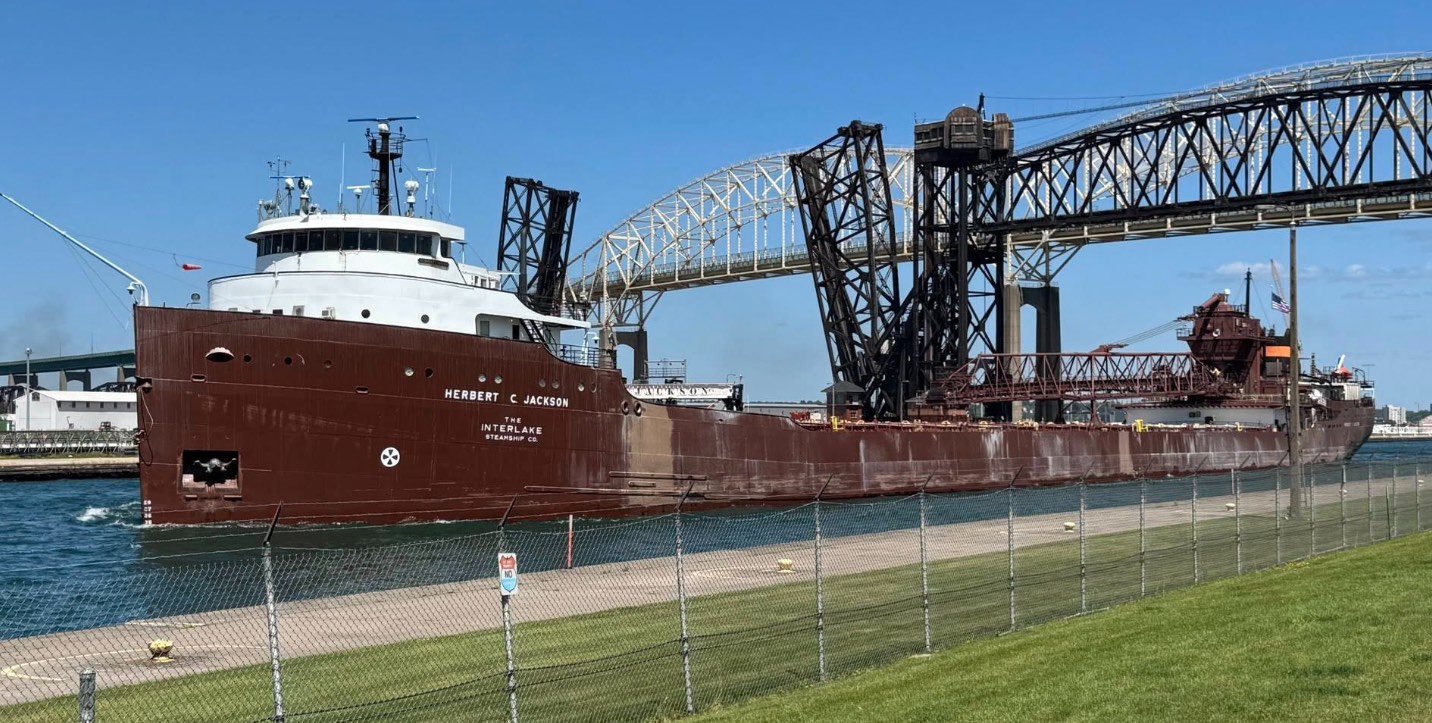 Jigsaw Puzzle | 153 pieces | Herbert C Jackson Upbound at Soo locks ...
