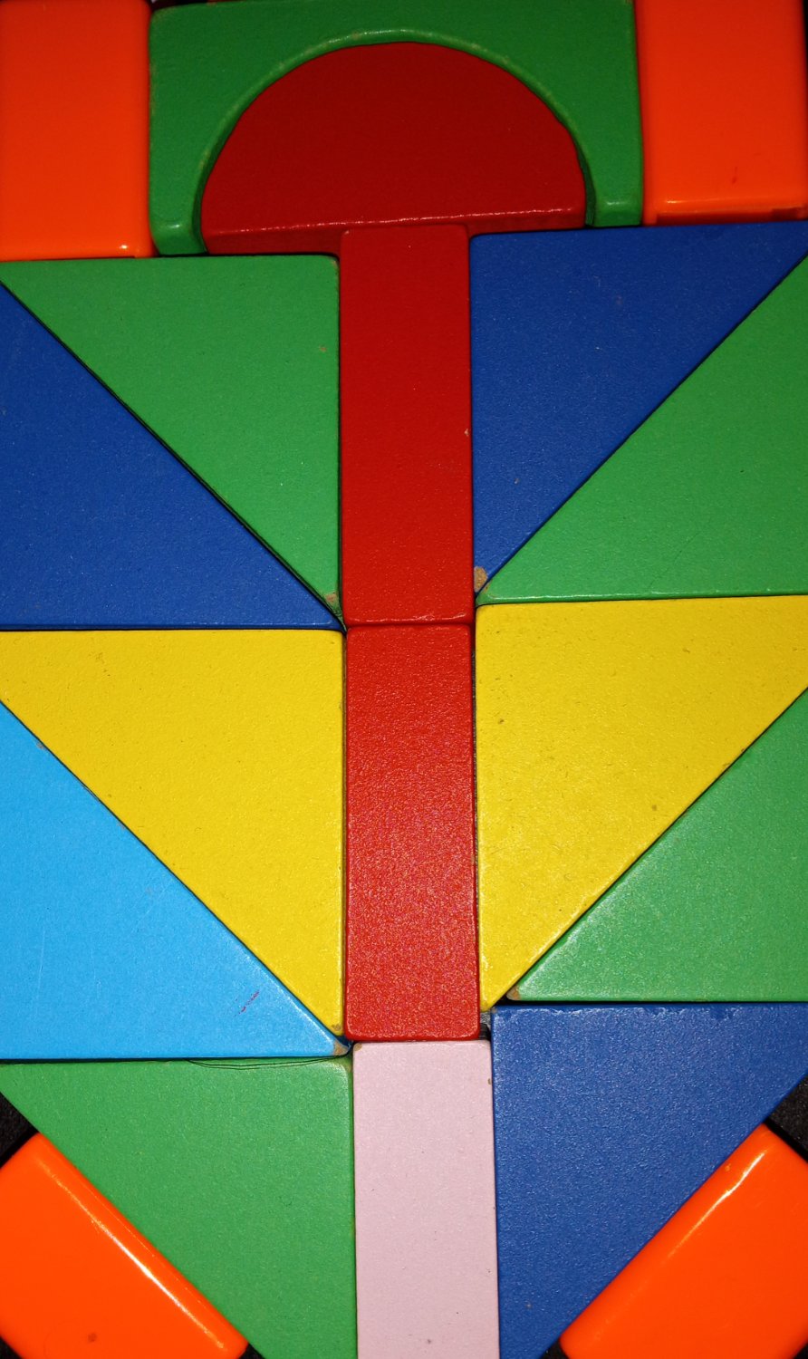 Solve Geometry jigsaw puzzle online with 135 pieces