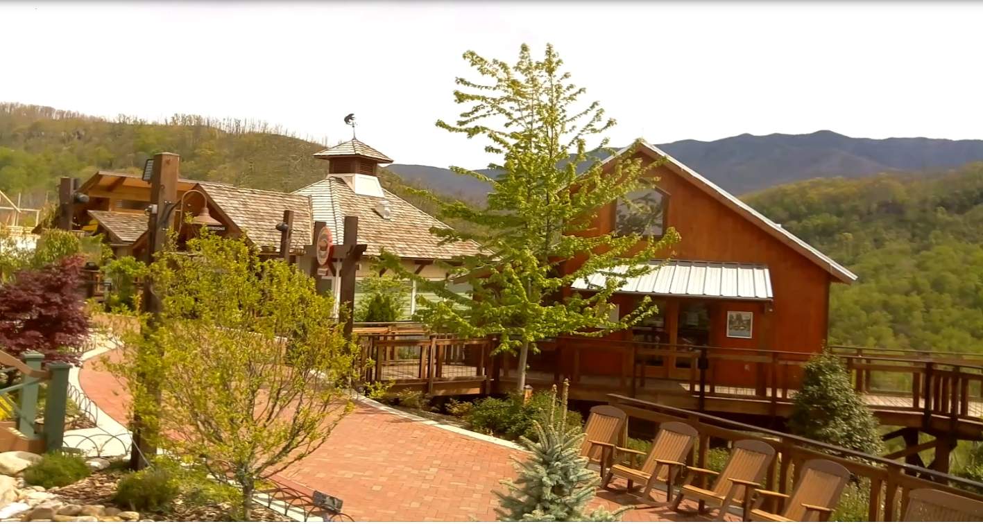 Solve Travel in Spring 2020 I: Anakeesta and the Great Smokies jigsaw puzzle online with 120 pieces