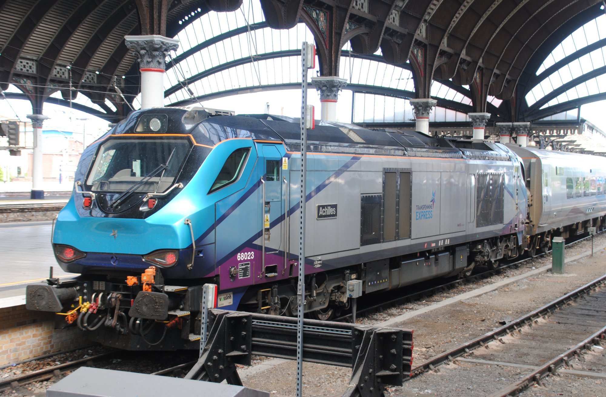 Solve Class 68 Achilles York jigsaw puzzle online with 176 pieces