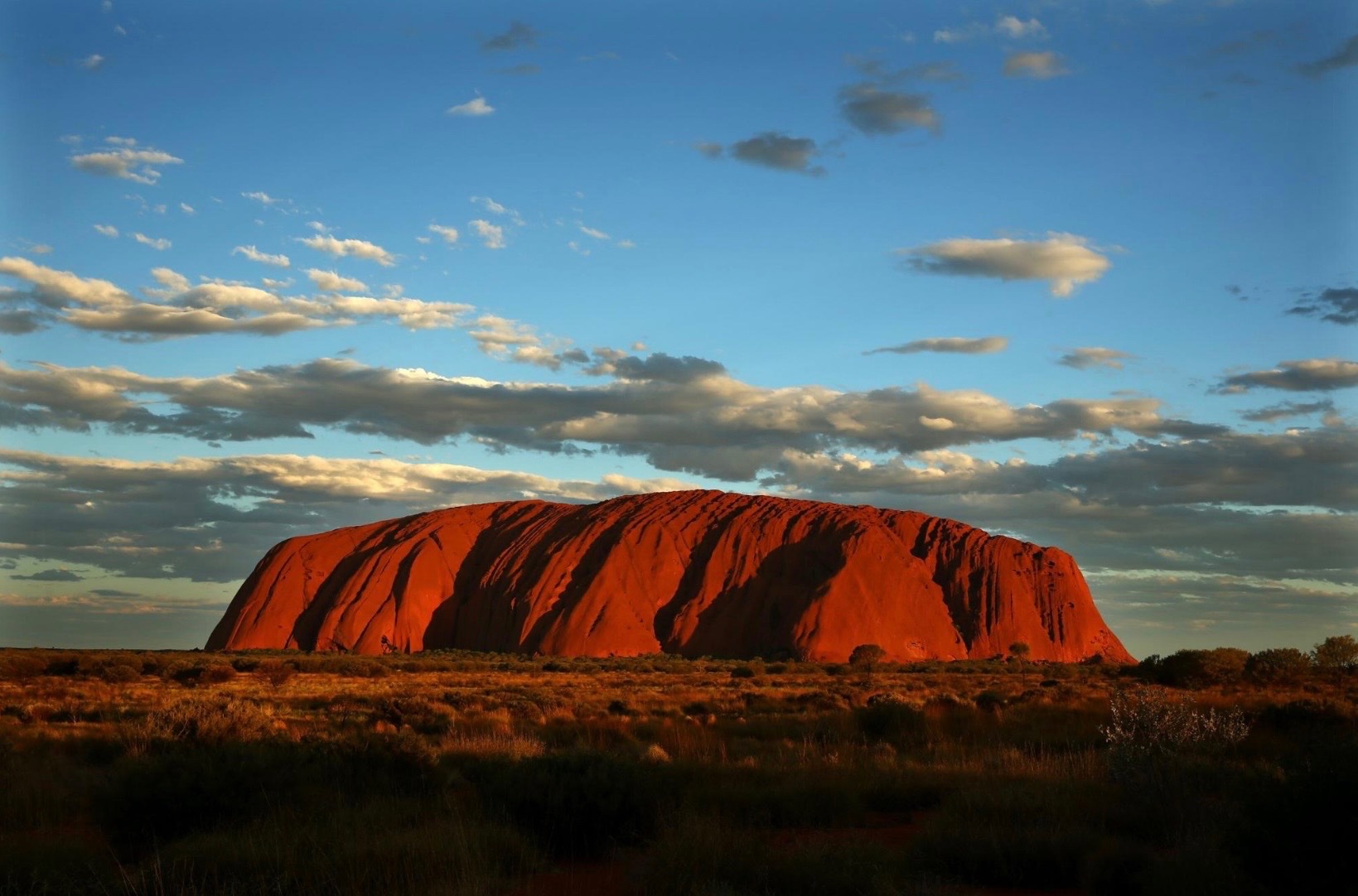 Solve And here it is at sunset! ULURU,Northern Territory, AUSTRALIA ...
