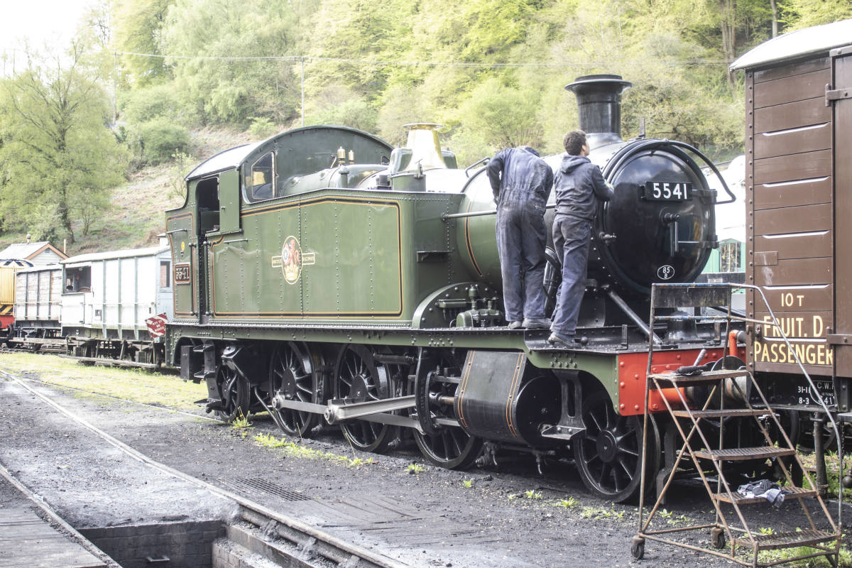 Solve Dean Forest Railway 27-04-2019 Side Tank Locomotive 5541 GWR ...
