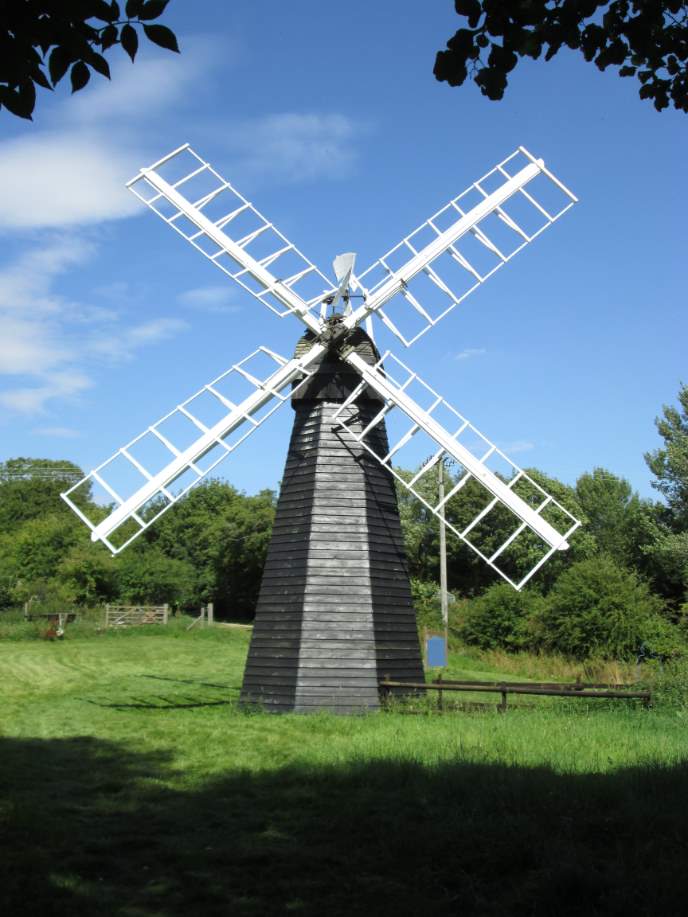 Solve wind pump jigsaw puzzle online with 12 pieces