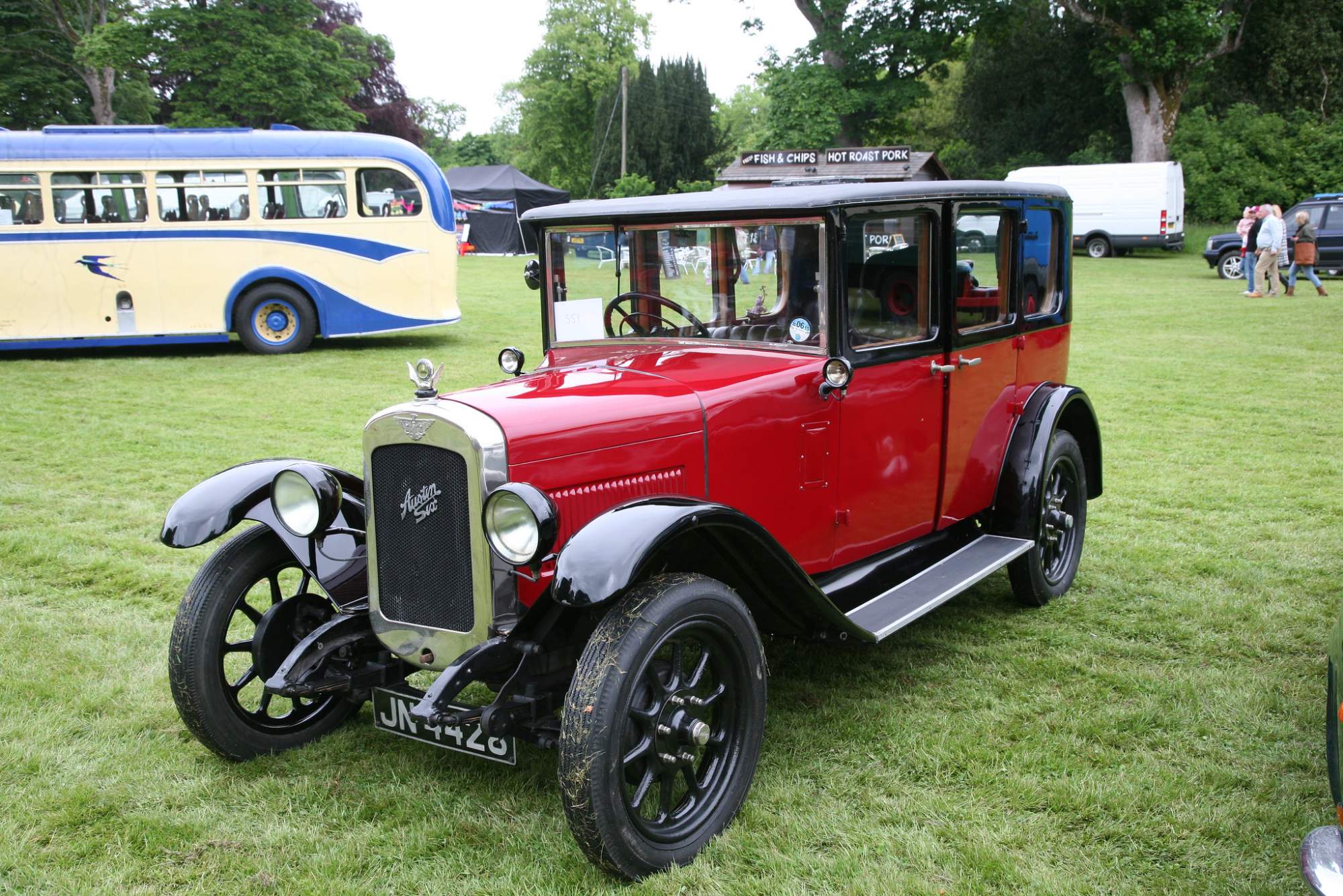 Solve Austin Sixteen "Light" Six - 1927 to 1938 jigsaw puzzle online ...