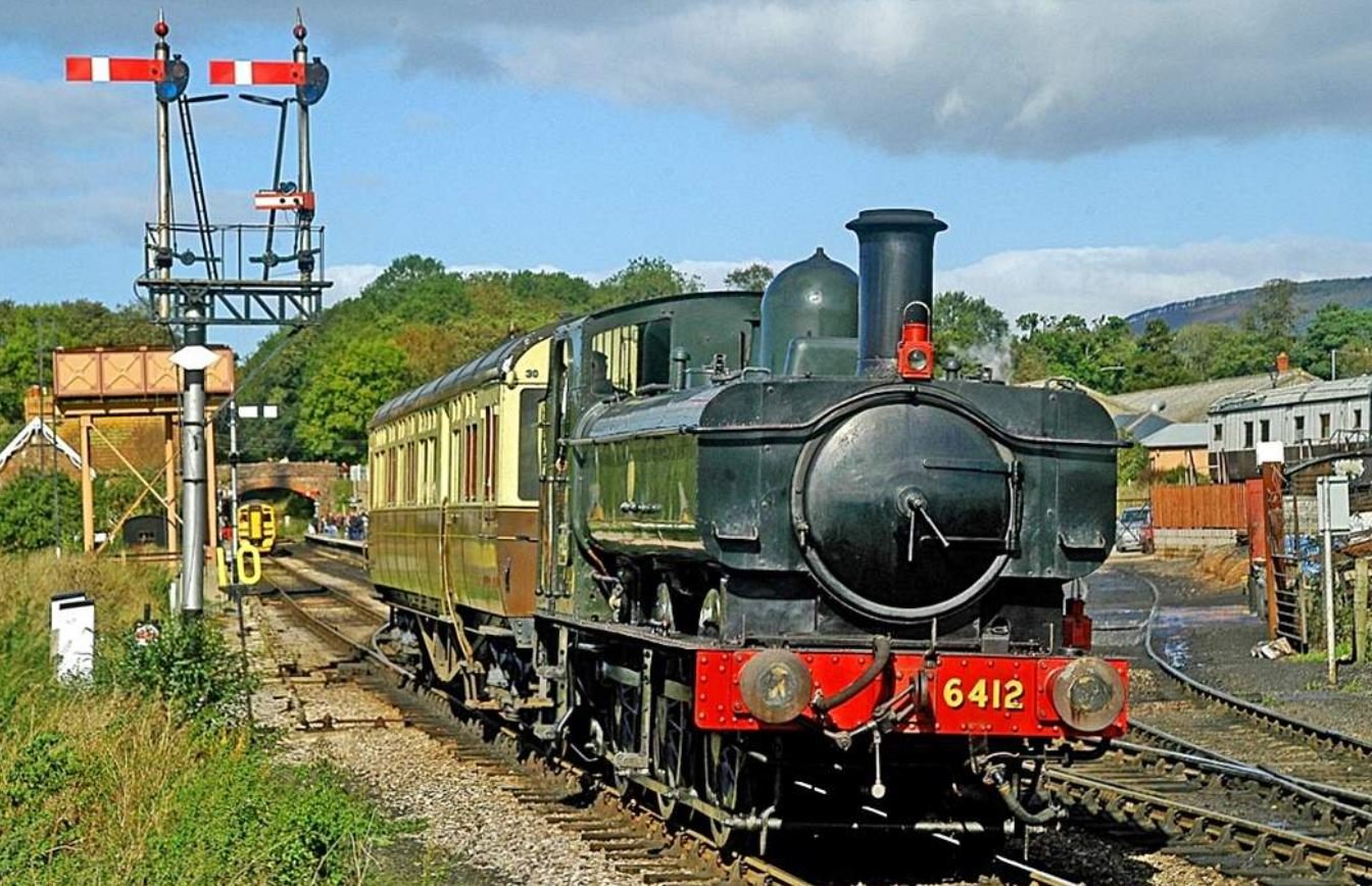 Solve GWR 64xx Class 0-6-0PT 6412 at Bishops Lydiard. jigsaw puzzle ...