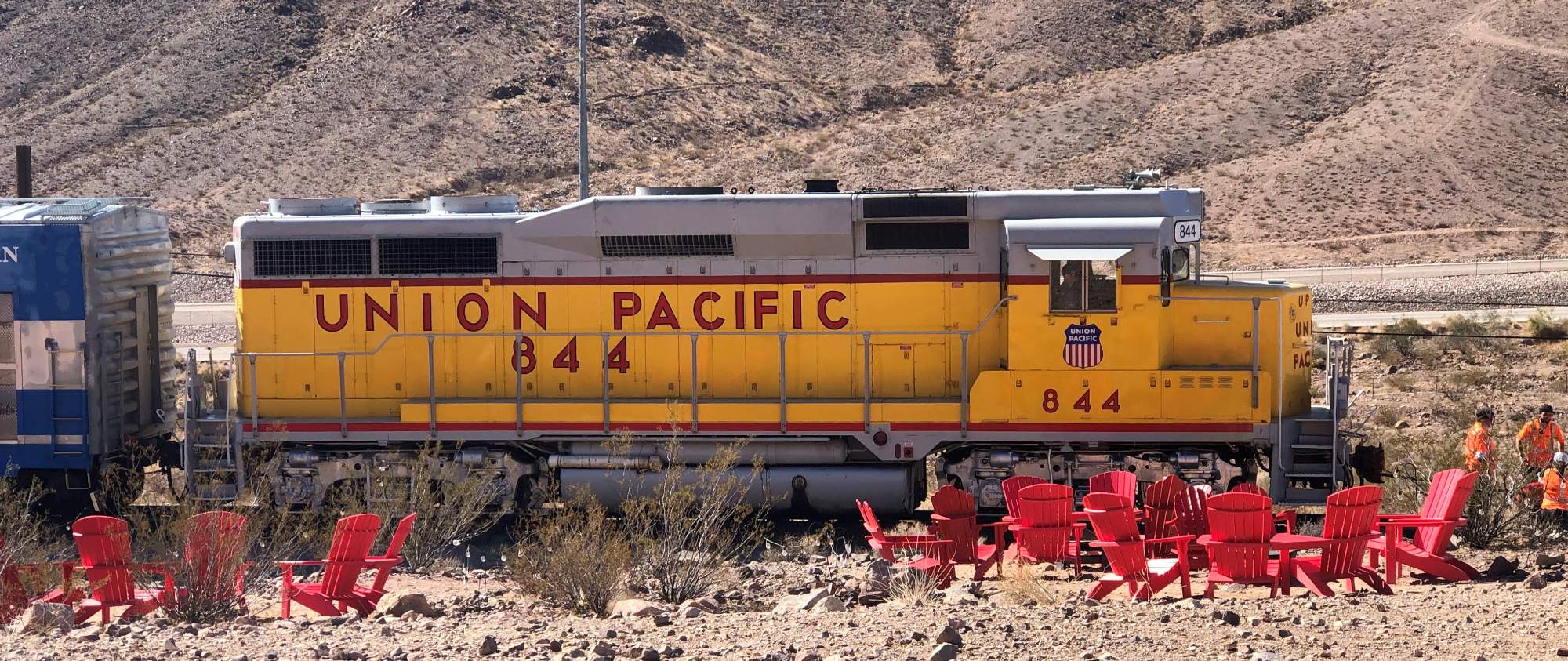 Solve Union Pacific Engine jigsaw puzzle online with 152 pieces