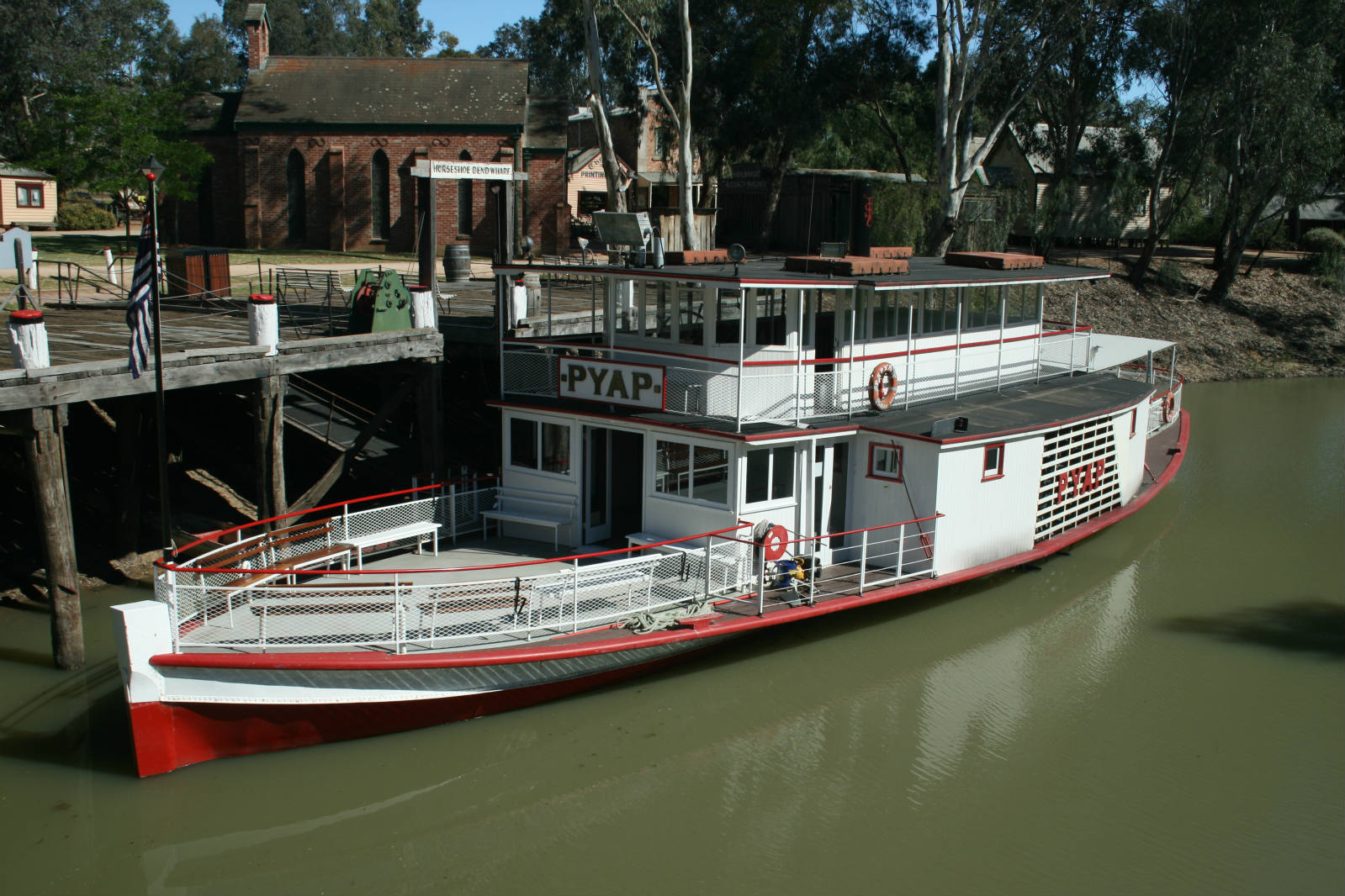 Solve PYAP paddleboat on Murray River at Swan Hill, Victoria jigsaw ...