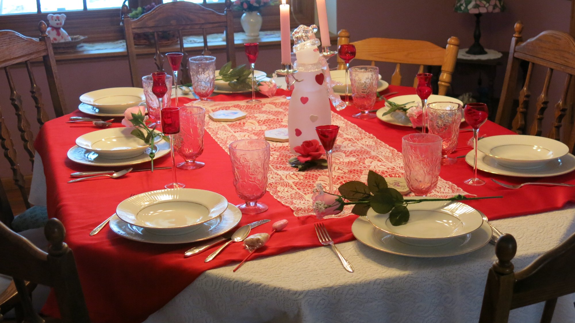 Solve Dinner setting jigsaw puzzle online with 112 pieces