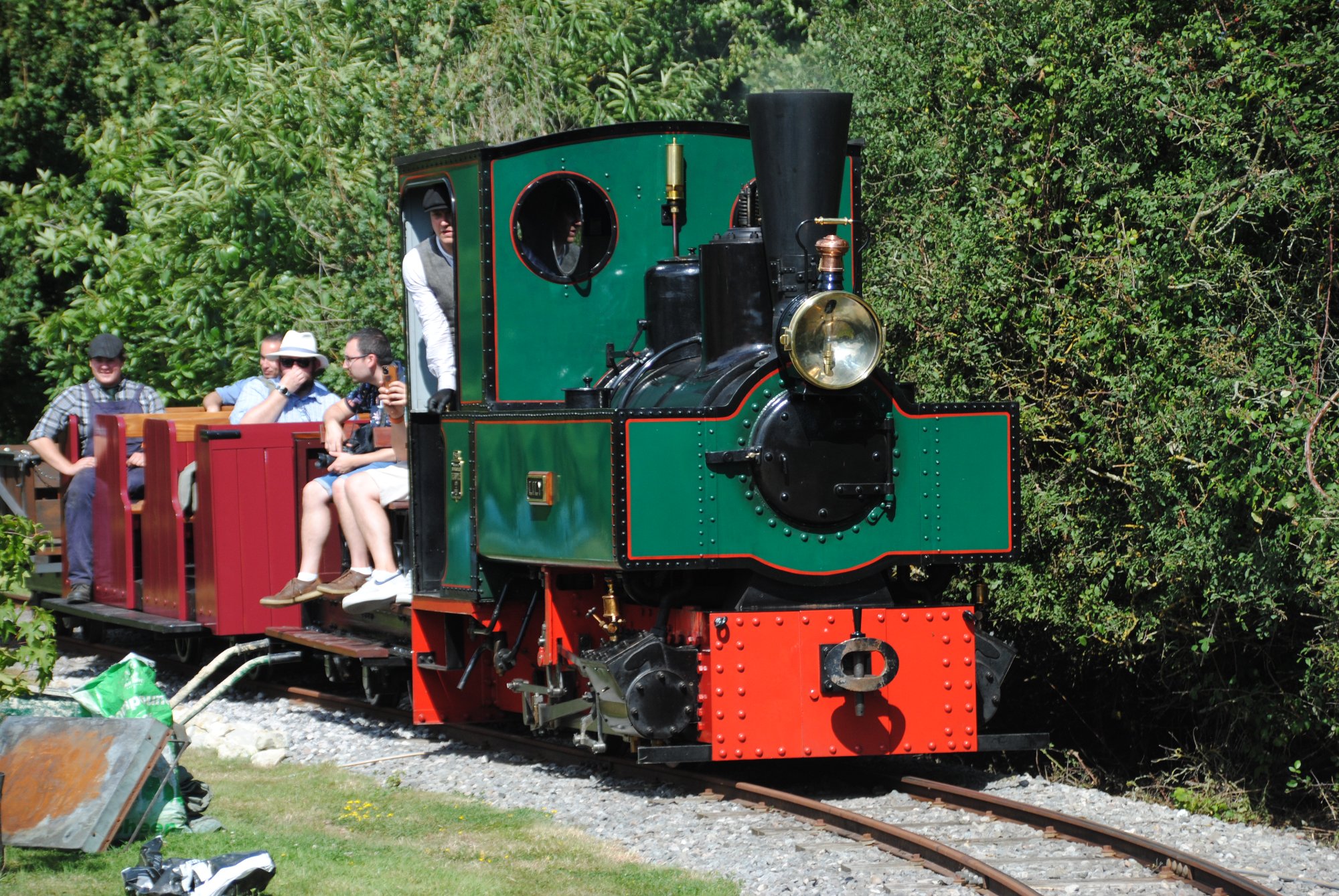 Solve Richmond Light Railway, Kent jigsaw puzzle online with 176 pieces