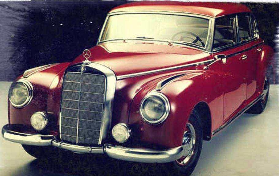 Solve 1951-Mercedes-Benz-Typ-300-Limo jigsaw puzzle online with 150 pieces