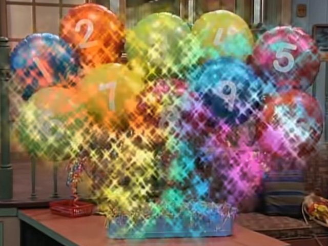 Solve ten balloons jigsaw puzzle online with 12 pieces