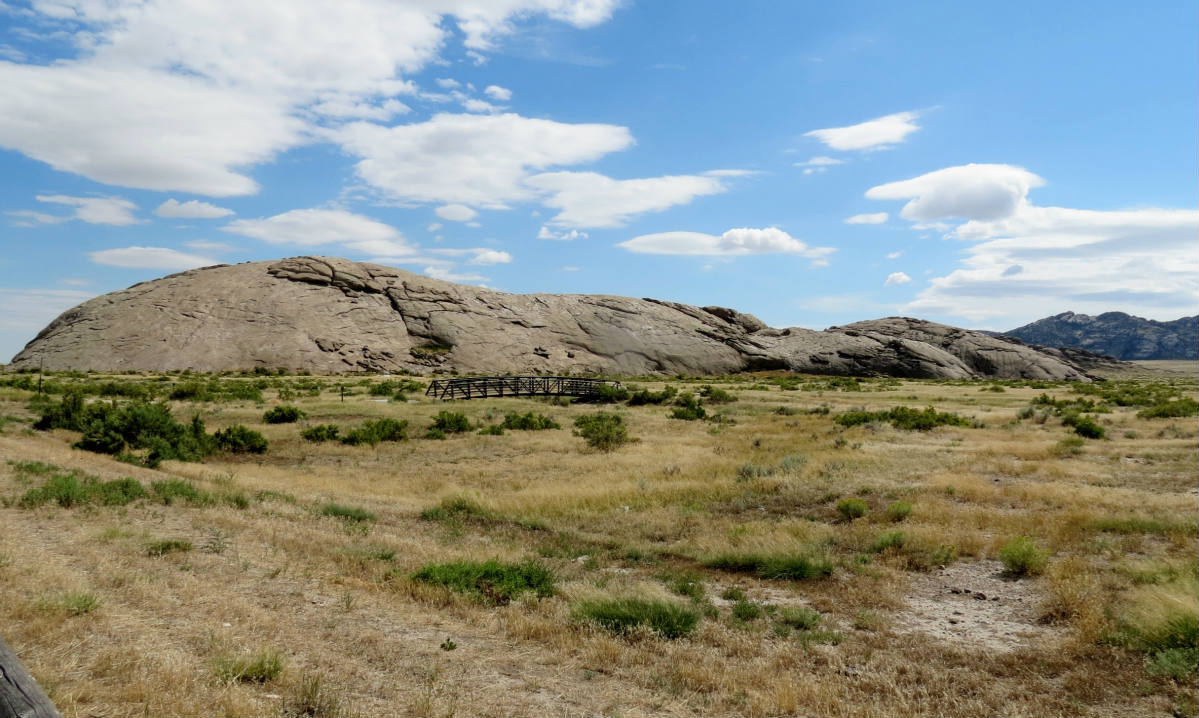 Solve Independence Rock On The Oregon Trail In Wyoming jigsaw puzzle ...