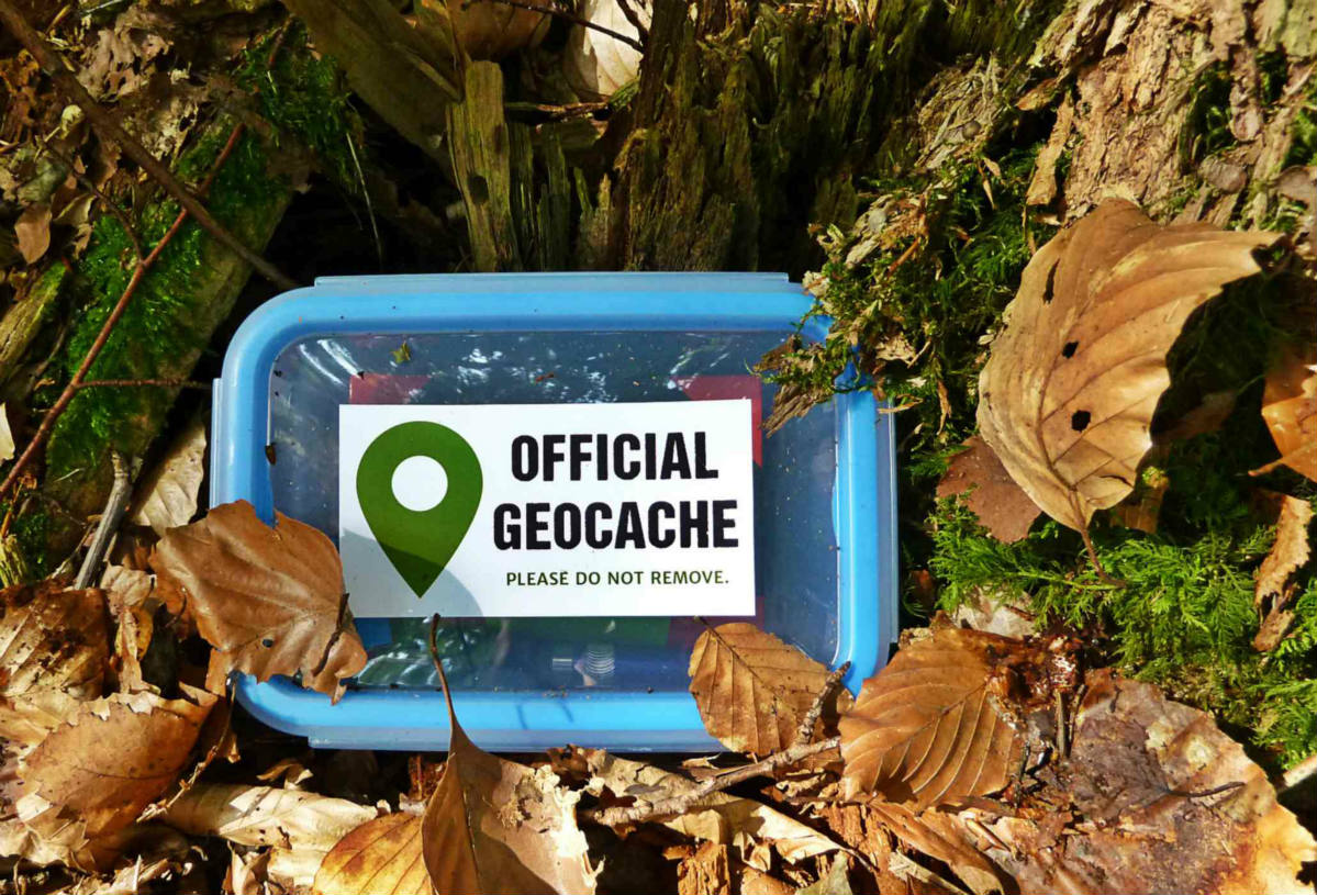 Jigsaw Puzzle | 77 pieces | Geocache Bezdrożem 1 | Jigidi
