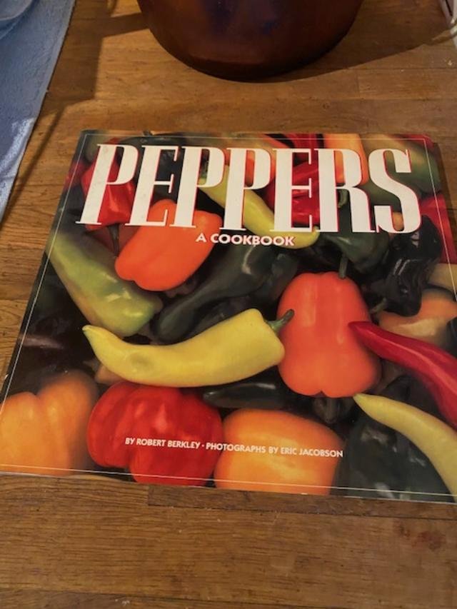 Solve Peppers a cookbook jigsaw puzzle online with 20 pieces