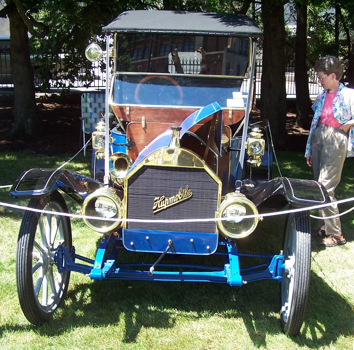 Solve 1911 Hupmobile Runabout- jigsaw puzzle online with 121 pieces