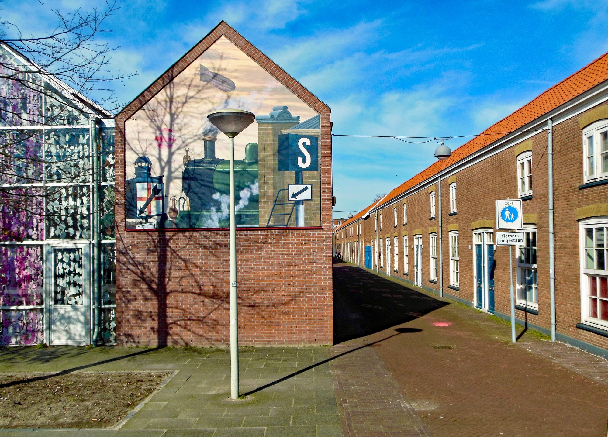 Solve Den Haag/The Hague, Hoefkade. Het Rode Dorp (the Red Village ...