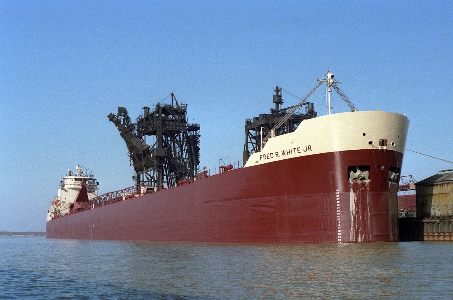 Solve Fred R. White Jr at Cleveland's Lakefront Dock in 1989. jigsaw ...