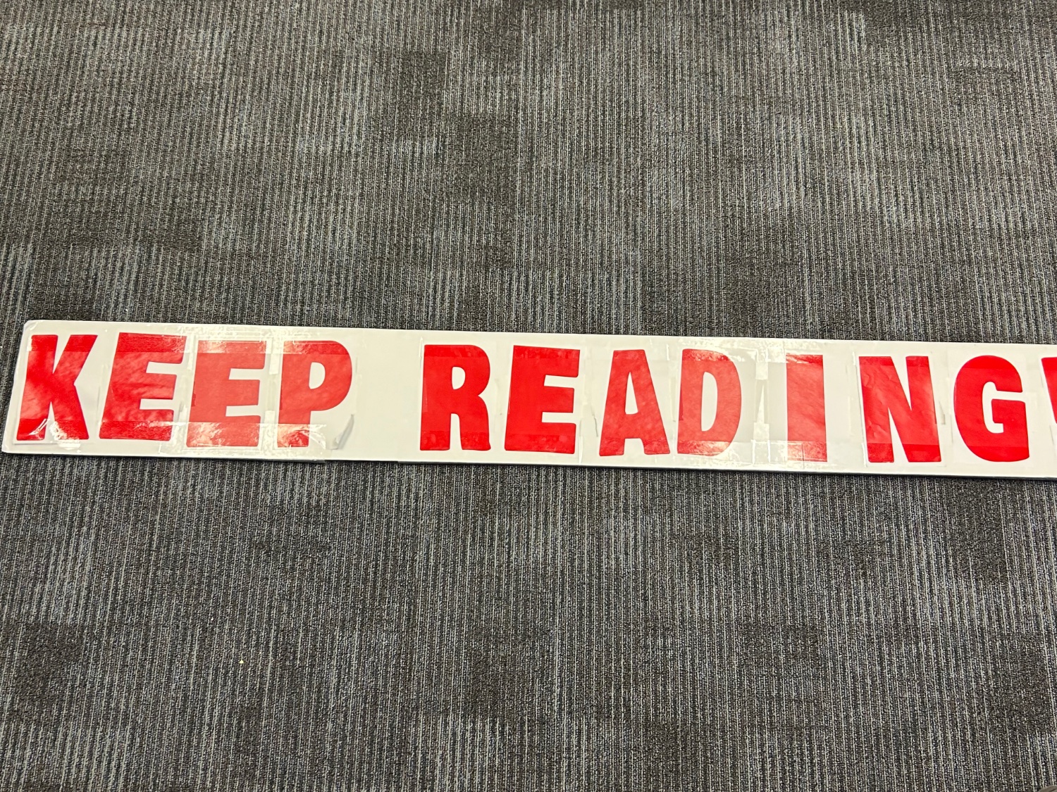 Solve keep reading jigsaw puzzle online with 20 pieces