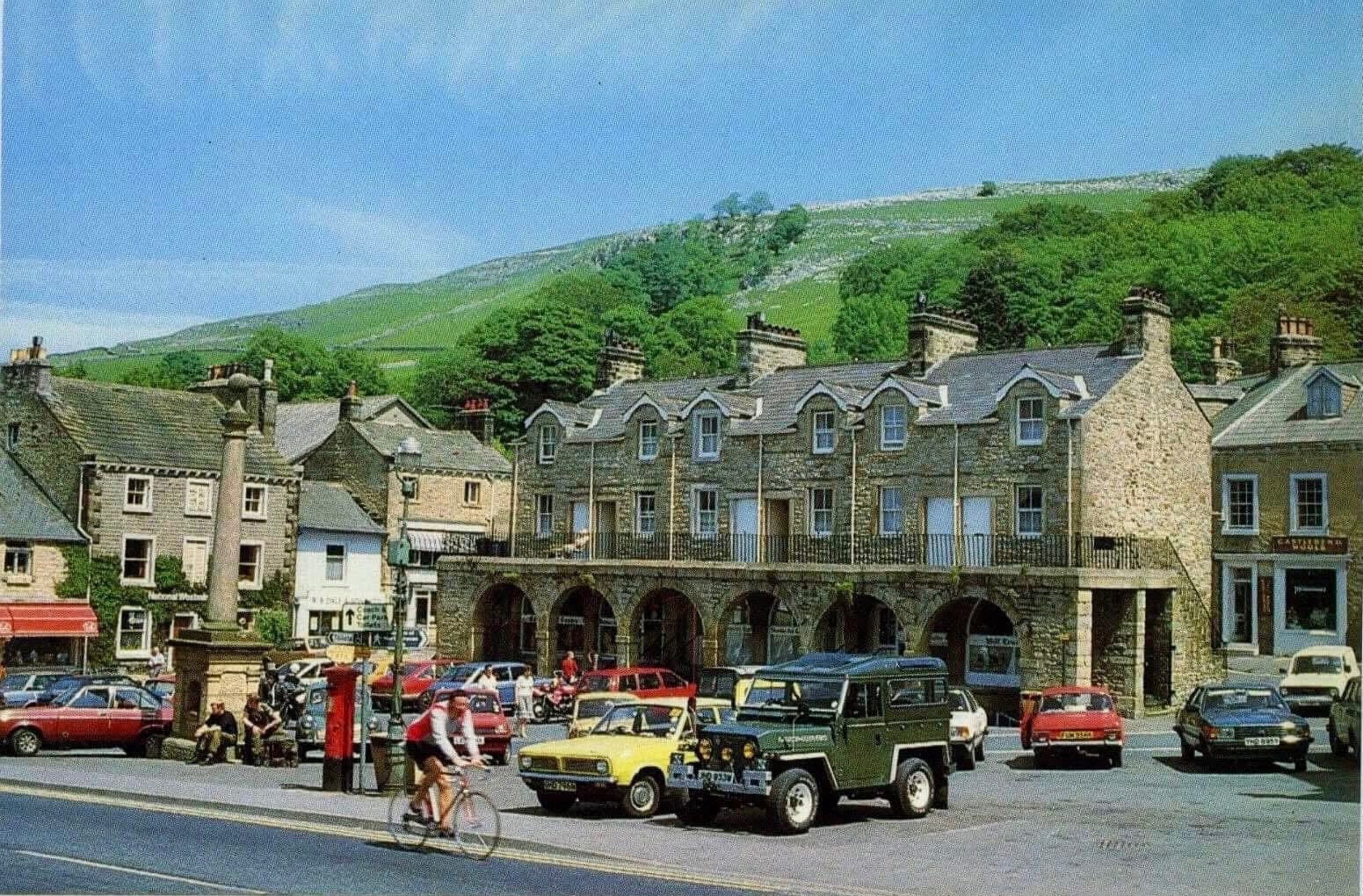 Puzzle | 77 pièces | The Shambles Market Place, Settle, North Yorkshire ...