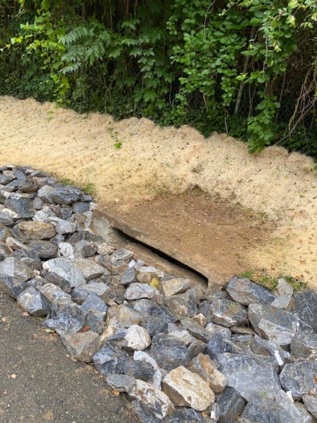 Solve drain jigsaw puzzle online with 20 pieces