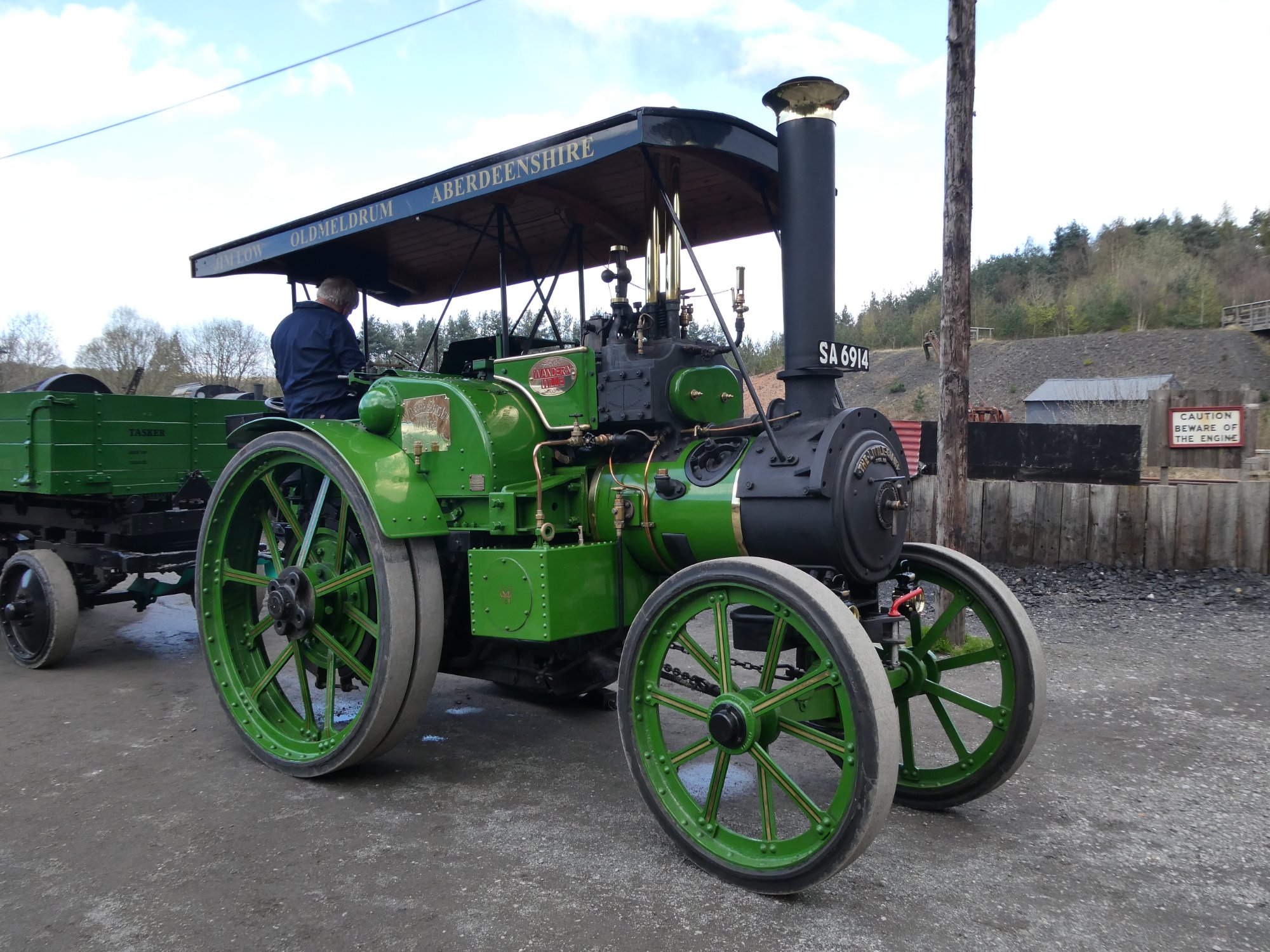Puzzle | 204 piezas | Tasker Steam Tractor No.1911 | Jigidi